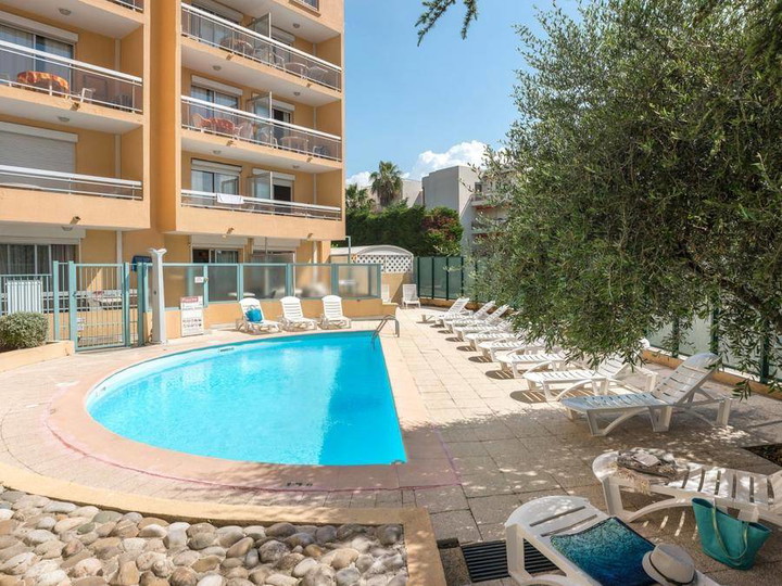 35 M² Apartamento ∙ 2 Habitaciones ∙ 6 Huéspedes - Antibes