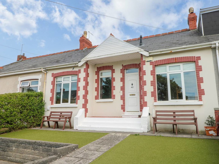 Cottage ∙ 3 Bedrooms ∙ 6 Guests - Port Talbot