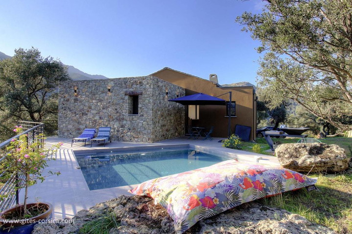 115 M² Gîte ∙ 2 Slaapkamers ∙ 4 Gasten - Corsica
