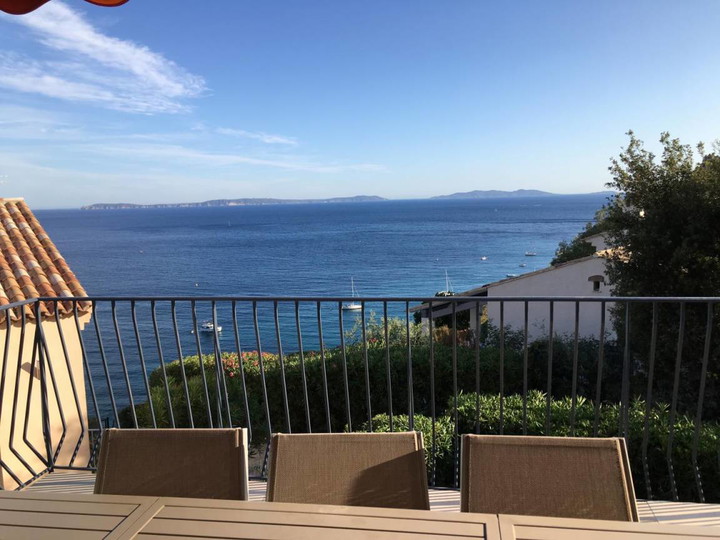 125 M² Gîte ∙ 4 Bedrooms ∙ 8 Guests - Le Lavandou
