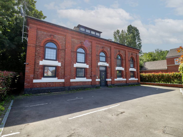 Cottage ∙ 1 Bedroom ∙ 6 Guests - Birmingham