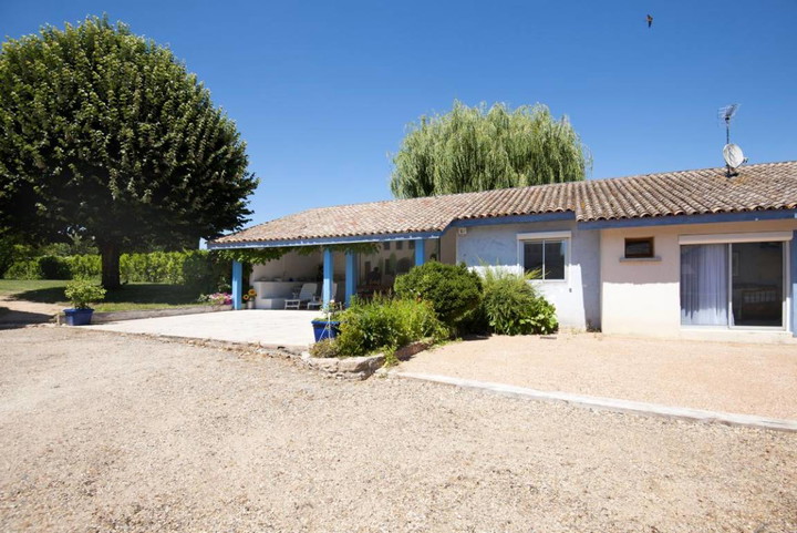 30 M² Gîte ∙ 1 Chambre ∙ 2 Personnes - Beaujolais