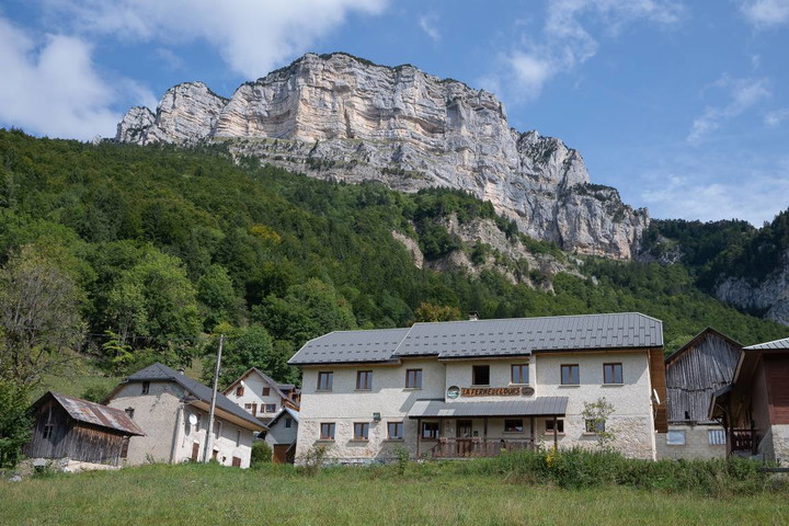 90 M² Cottage ∙ 5 Bedrooms ∙ 15 Guests - Alps