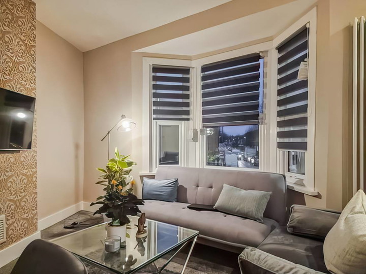 Cottage ∙ 2 Bedrooms ∙ 6 Guests - London, UK