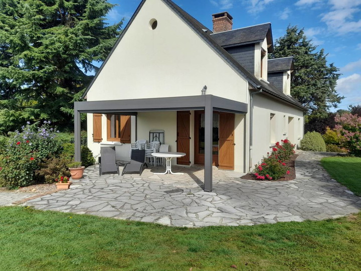 200 M² Cottage ∙ 5 Bedrooms ∙ 11 Guests - Loire