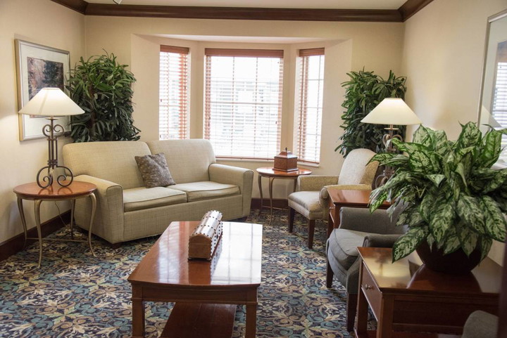 Condo ∙ 1 Bedroom ∙ 4 Guests - Fort Wayne, IN