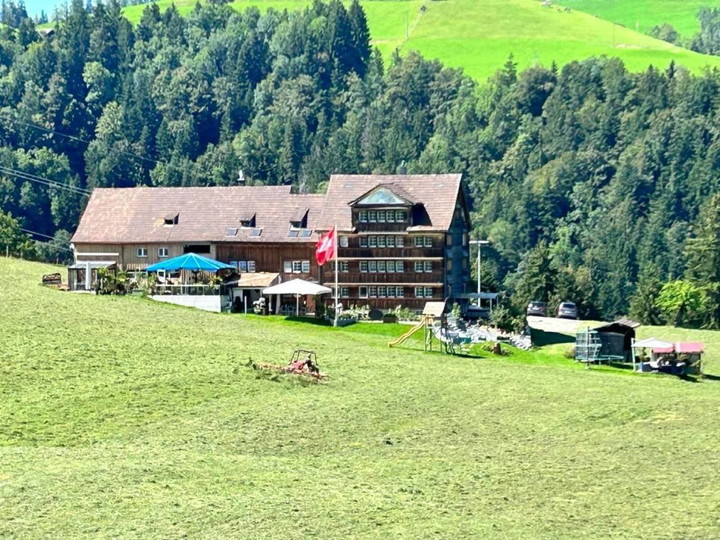 130 M² Appartement ∙ 4 Chambres ∙ 8 Personnes - Saint-Gall