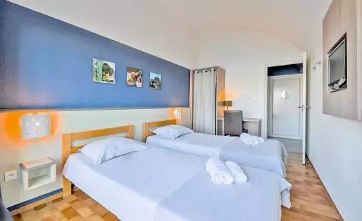 20 M² Hotel ∙ 2 Schlafzimmer ∙ 2 Gäste - Balaruc-les-Bains