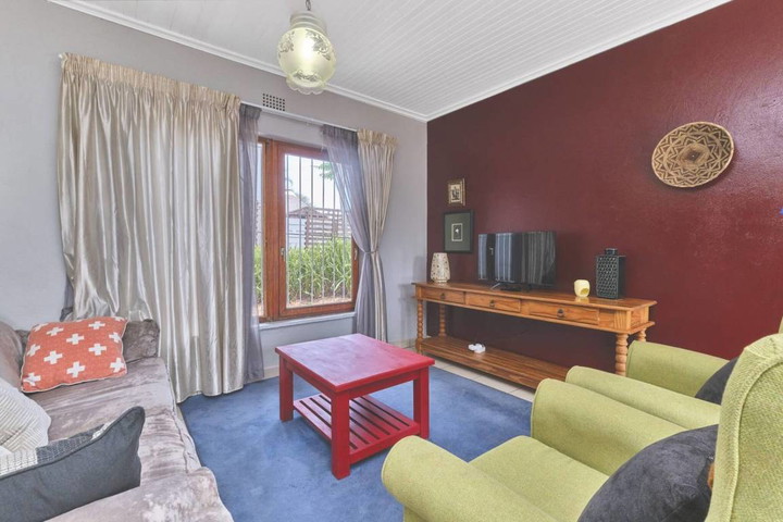 100 M² Apartment ∙ 2 Bedrooms ∙ 4 Guests - Krugersdorp