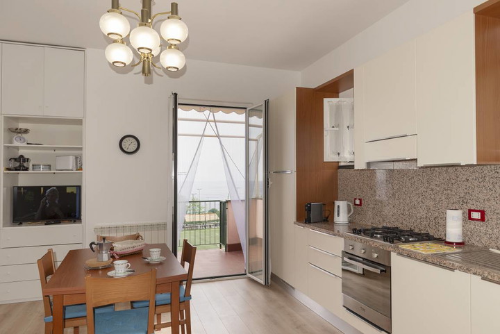 70 M² Apartment ∙ 2 Bedrooms ∙ 6 Guests - Varazze