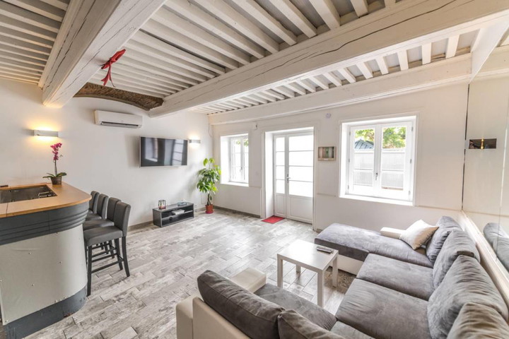 191 M² Gîte ∙ 5 Chambres ∙ 11 Personnes - Chassieu