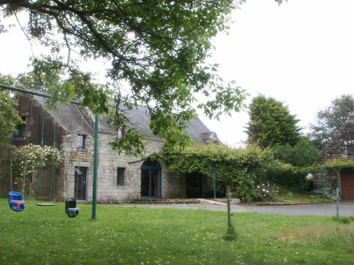 180 M² Gîte ∙ 3 Chambres ∙ 8 Personnes - Pontivy