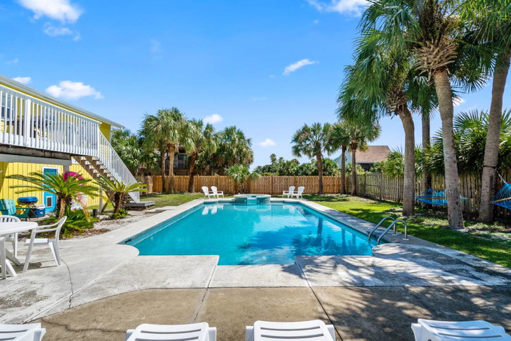 186 M² House ∙ 3 Bedrooms ∙ 11 Guests - Pensacola Beach, FL