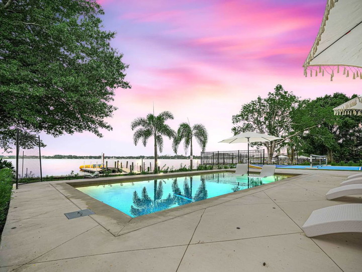 Apartamento ∙ 6 Habitaciones ∙ 16 Huéspedes - Sebring, FL