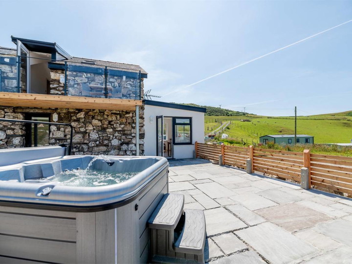 Cottage ∙ 2 Bedrooms ∙ 4 Guests - Borth
