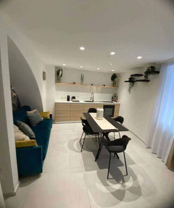 40 M² Apartamento ∙ 1 Habitación ∙ 4 Huéspedes - Barletta