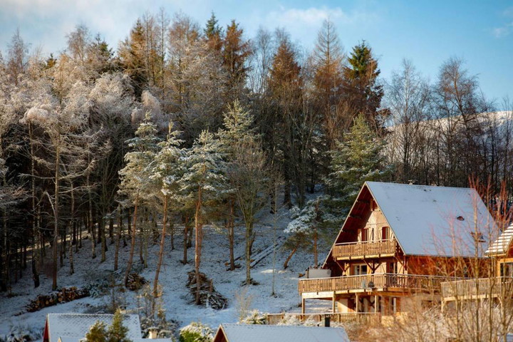 205 M² Gîte ∙ 5 Chambres ∙ 12 Personnes - Puy-de-Dôme
