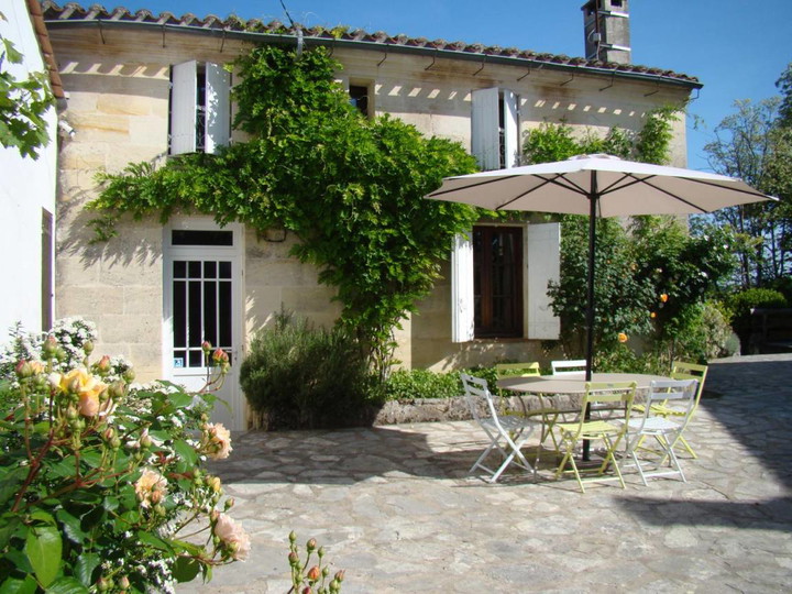60 M² Gîte ∙ 2 Chambres ∙ 4 Personnes - Saint-Émilion