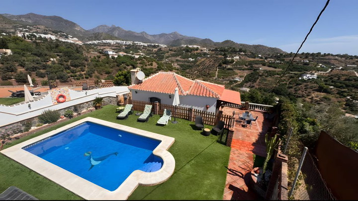 120 M² House ∙ 3 Bedrooms ∙ 6 Guests - Frigiliana