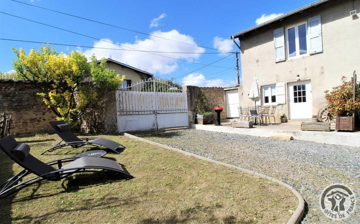 43 M² Gîte ∙ 2 Chambres ∙ 4 Personnes - Rhône