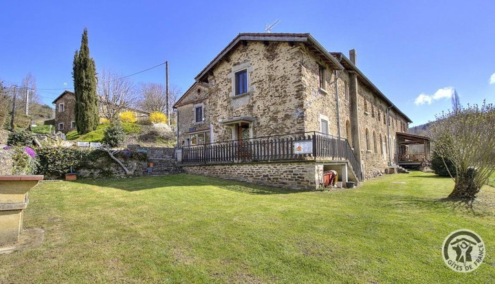 321 M² Gîte ∙ 6 Chambres ∙ 15 Personnes - Givors