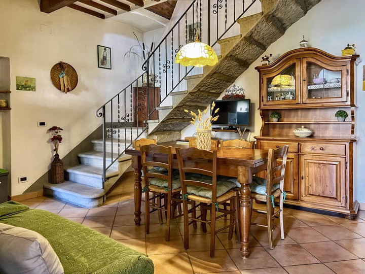 100 M² Apartment ∙ 2 Bedrooms ∙ 7 Guests - Cortona
