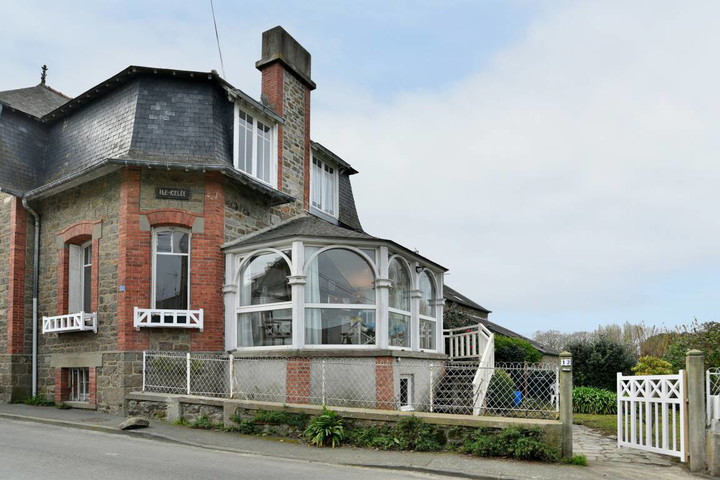 110 M² Maison De Vacances ∙ 3 Chambres ∙ 6 Personnes - Dinard