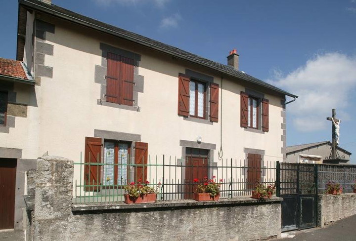 35 M² Gîte ∙ 2 Chambres ∙ 4 Personnes - Puy-de-Dôme