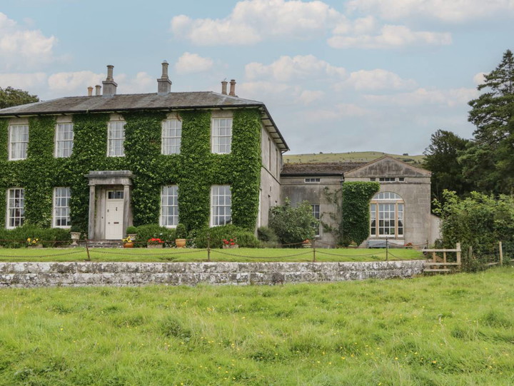 Cottage ∙ 2 Bedrooms ∙ 4 Guests - Grange-over-Sands