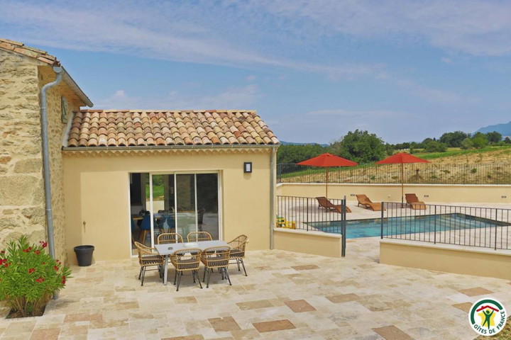 110 M² Gîte ∙ 3 Bedrooms ∙ 6 Guests - Crest