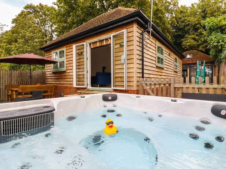 Cottage ∙ 3 Bedrooms ∙ 6 Guests - 