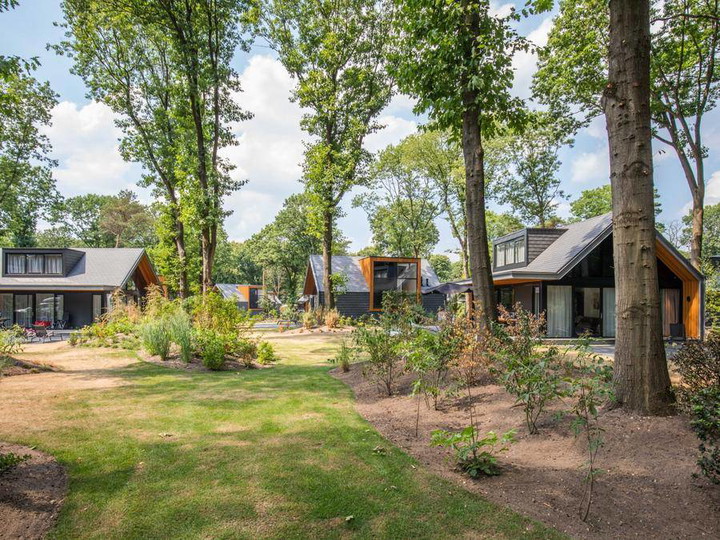 Bungalow ∙ 3 Bedrooms ∙ 6 Guests - Veenendaal