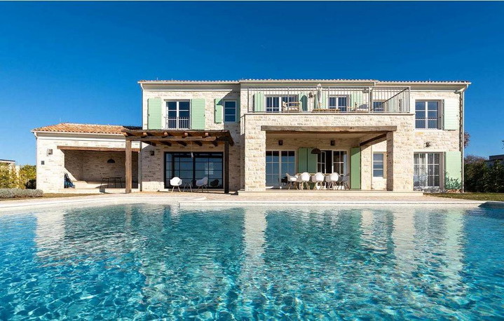 225 M² Villa ∙ 4 Habitaciones ∙ 8 Huéspedes - Rovinj