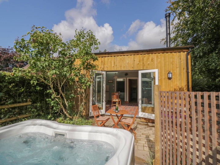 Cottage ∙ 1 Bedroom ∙ 2 Guests - Staffordshire