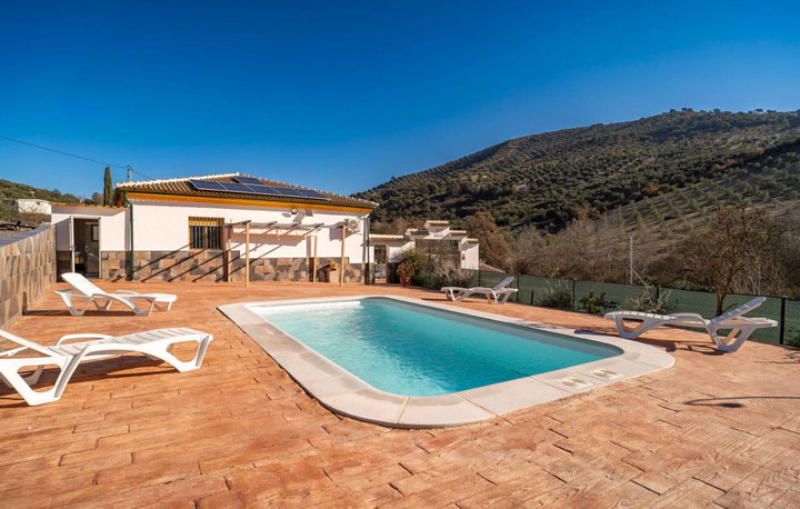 120 M² House ∙ 3 Bedrooms ∙ 7 Guests - Iznájar