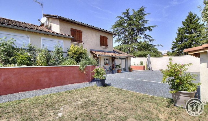 70 M² Gîte ∙ 2 Chambres ∙ 6 Personnes - Beaujolais