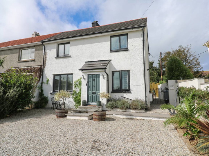 Cottage ∙ 4 Bedrooms ∙ 8 Guests - Portreath