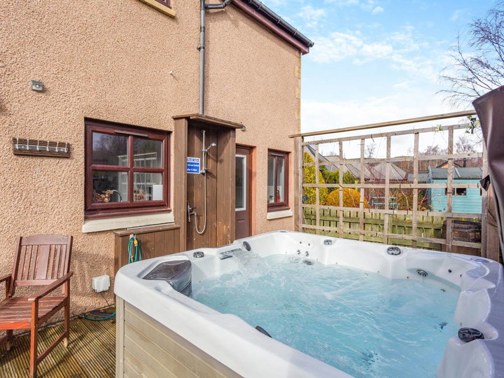 Cottage ∙ 4 Bedrooms ∙ 7 Guests - Aviemore