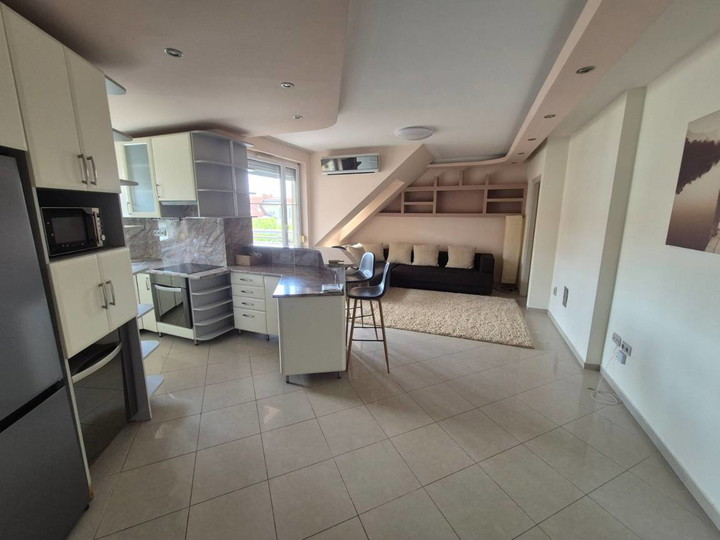 80 M² Apartment ∙ 2 Bedrooms ∙ 2 Guests - Kecskemét