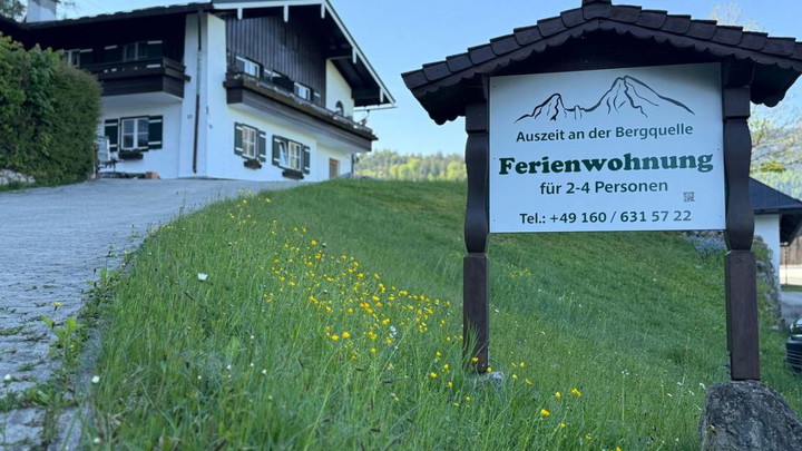 85 M² Ferienwohnung ∙ 2 Schlafzimmer ∙ 4 Gäste - Bischofswiesen