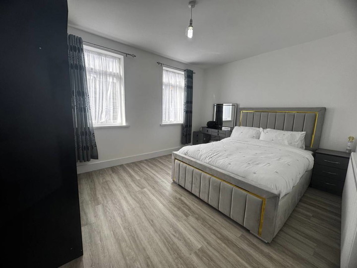 111 M² House ∙ 5 Bedrooms ∙ 10 Guests - London, UK