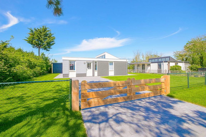 House ∙ 4 Bedrooms ∙ 8 Guests - Den Helder