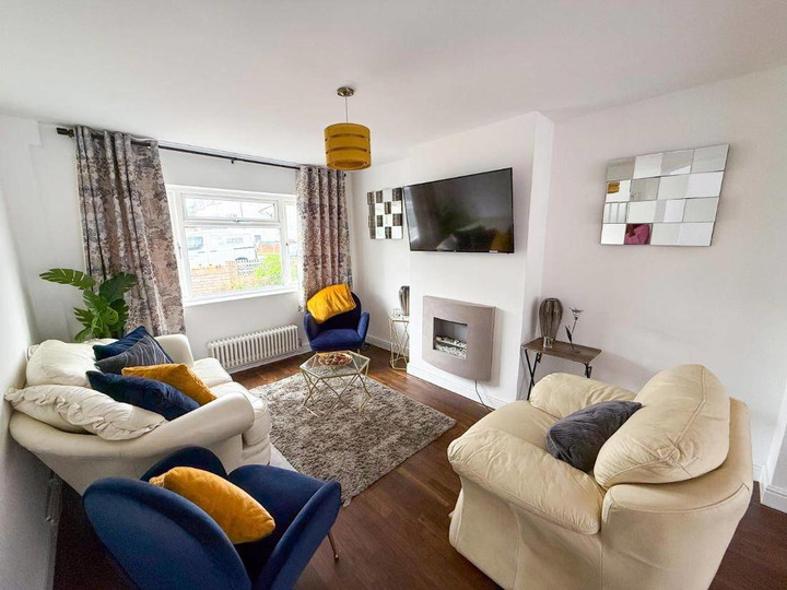 1800 M² Apartment ∙ 4 Bedrooms ∙ 7 Guests - Sevenoaks