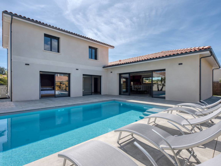 180 M² Casa ∙ 5 Habitaciones ∙ 10 Huéspedes - Lanton