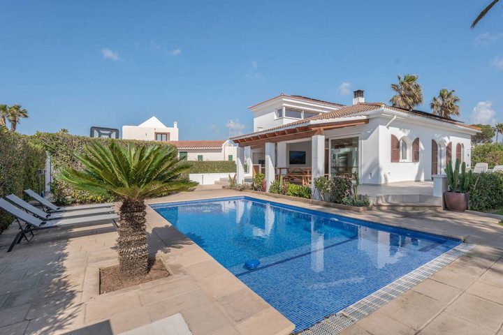 280 M² Villa ∙ 5 Habitaciones ∙ 4 Huéspedes - Ciudadela