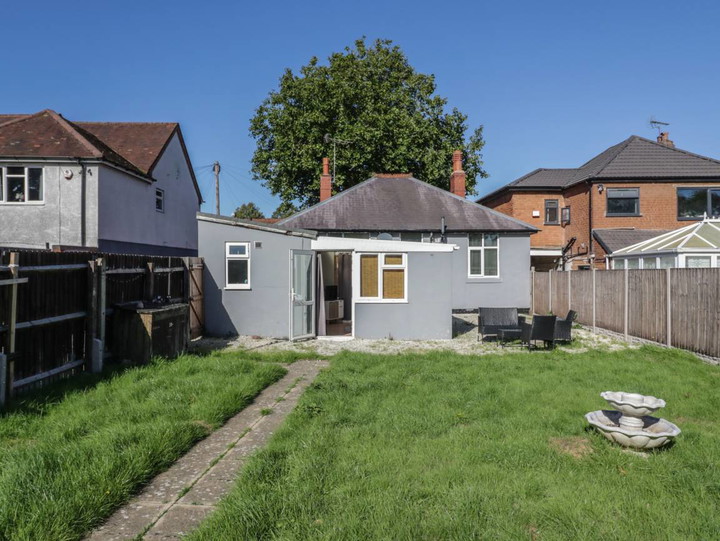 Cottage ∙ 3 Bedrooms ∙ 8 Guests - Birmingham