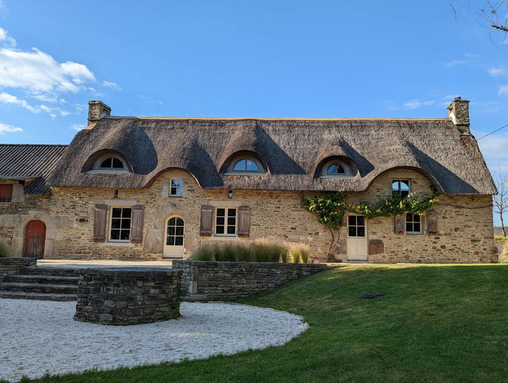 165 M² Maison De Vacances ∙ 4 Chambres ∙ 10 Personnes - Baud