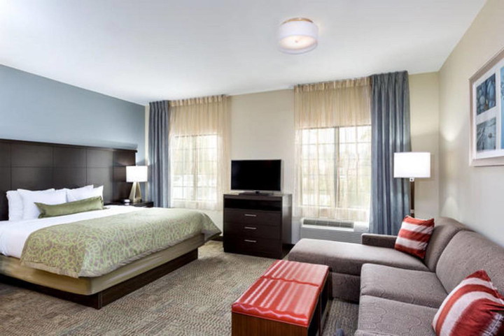 Studio Flat ∙ 1 Bedroom ∙ 4 Guests - Bryan, TX