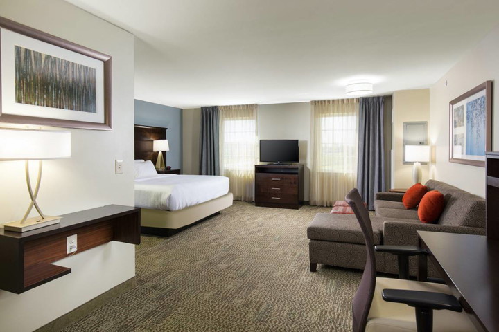 Hotel ∙ 1 Bedroom ∙ 2 Guests - Polaris, OH