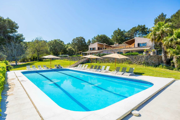 300 M² Finca ∙ 8 Schlafzimmer ∙ 16 Gäste - Palma